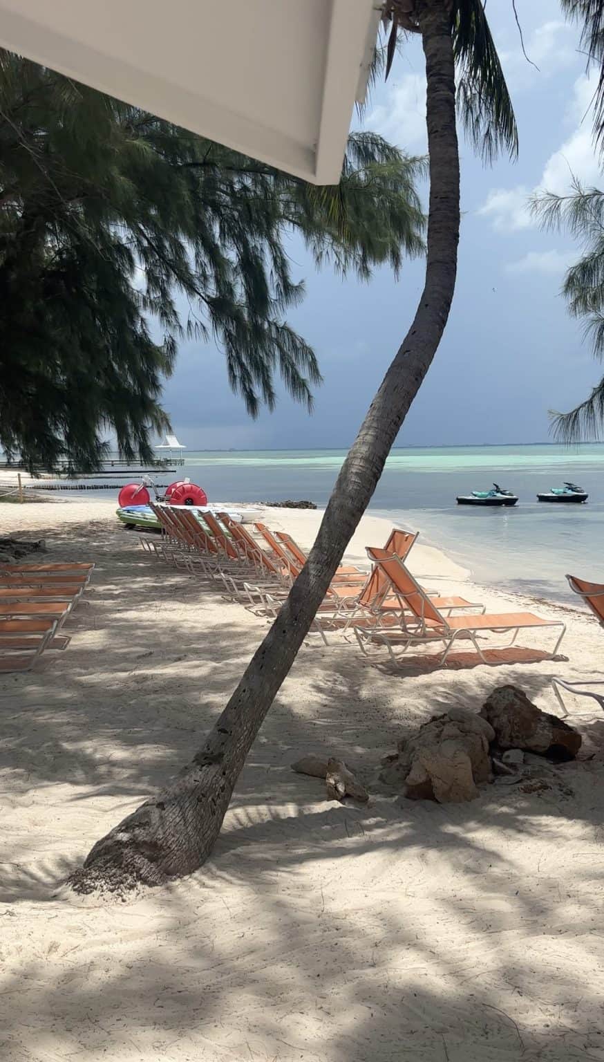 A COMPLETE GUIDE TO RUM POINT GRAND CAYMAN (FROM AN EX-LOCAL)